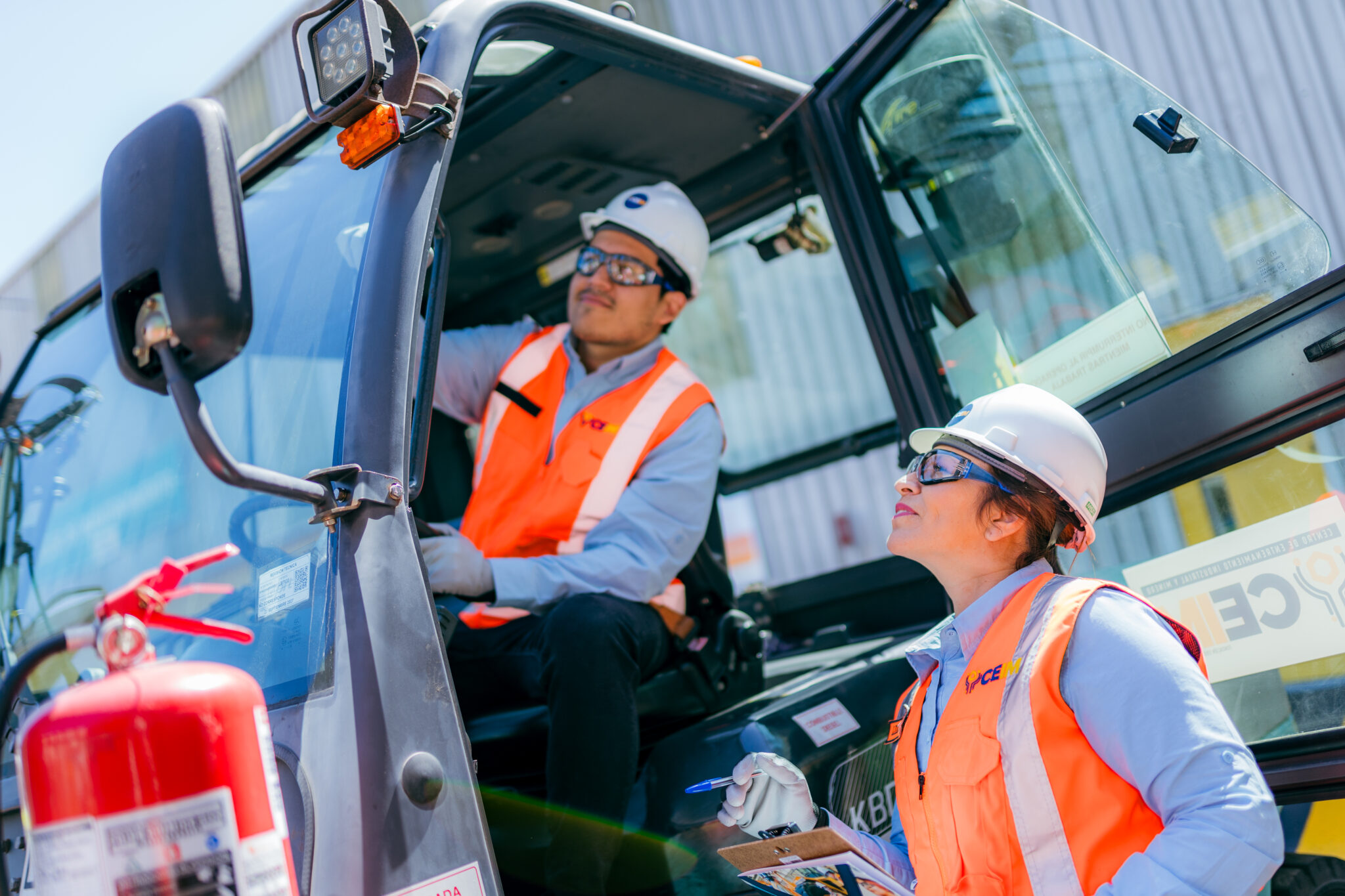 Escuela de Oficios Industriales de CEIM presenta nuevas mallas para sus programas 2024 – Ceim